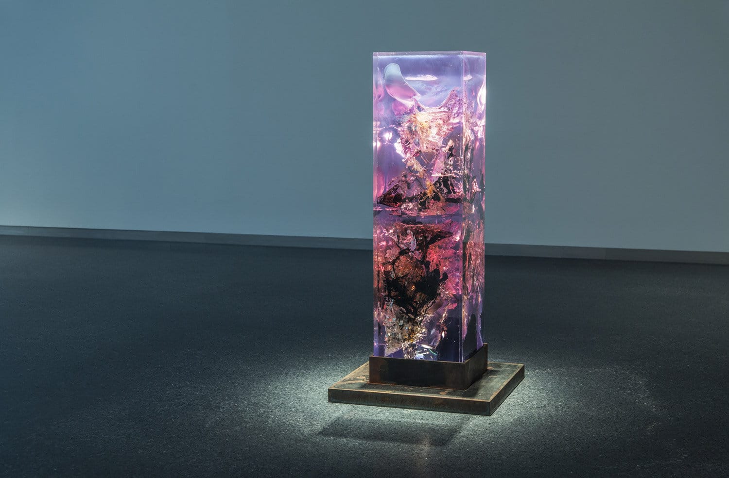 Between Two Contrasting Materials With Tom Price - Visual Atelier 8