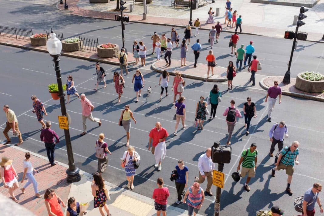 Master Of Image And Movement, Pelle Cass Adds True Dimensionality ...