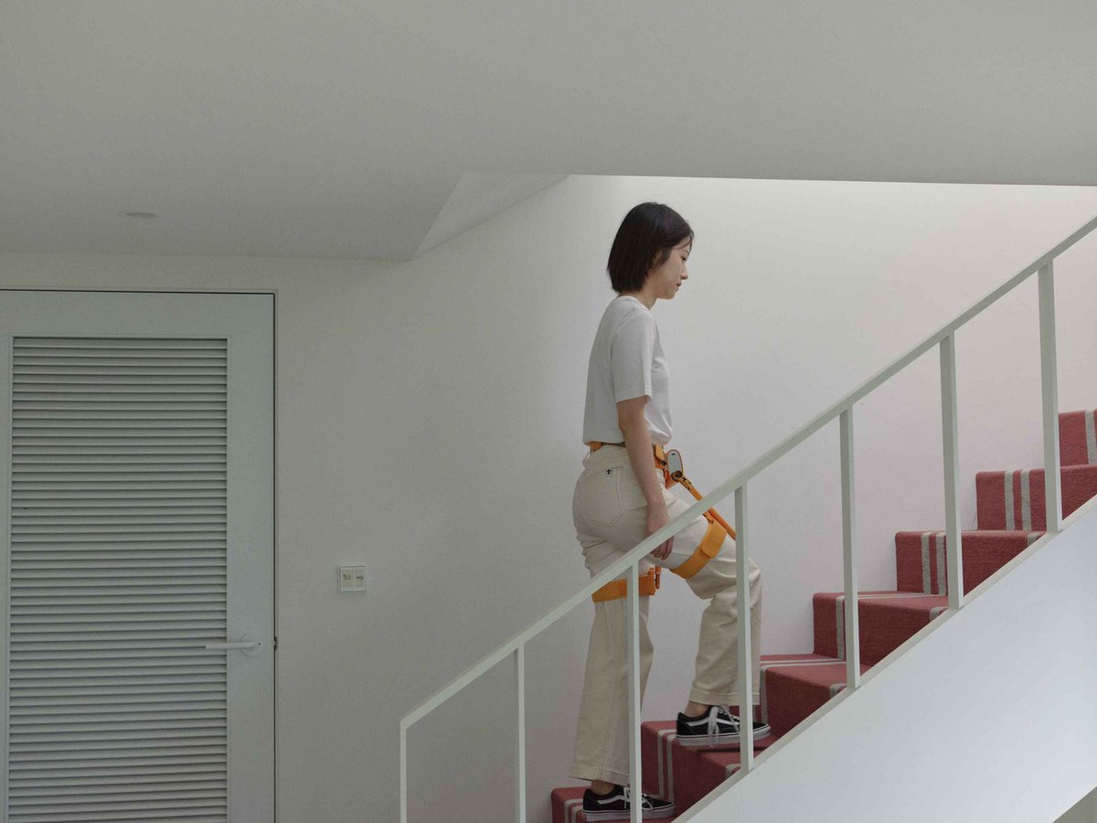 WIM is A Next-Generation Mobility Wearable Assist - Visual Atelier 8