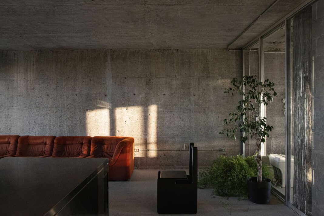 Studio Jean Verville's brutalist exploration of modular living in Bruj ...