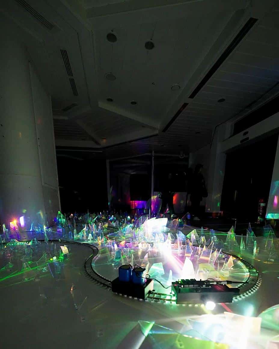 Sven Sauer installation Deviation shows how broken glass reflects human ...
