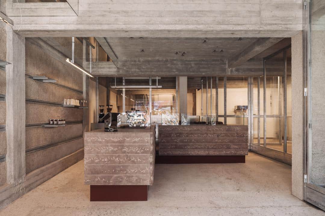 Contekst designs The Chocolate Maker in Ghent’s Graffiti Alley - Visual ...