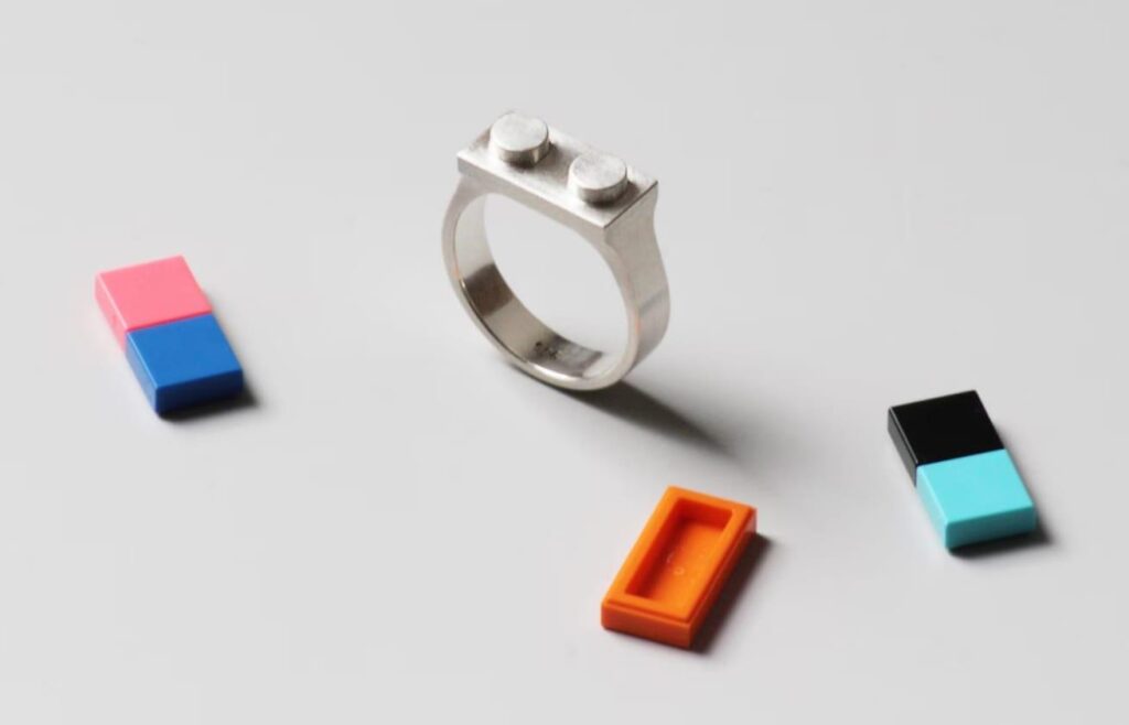Studio GOGO crafts refined jewelry from classic Lego pieces | Visual ...