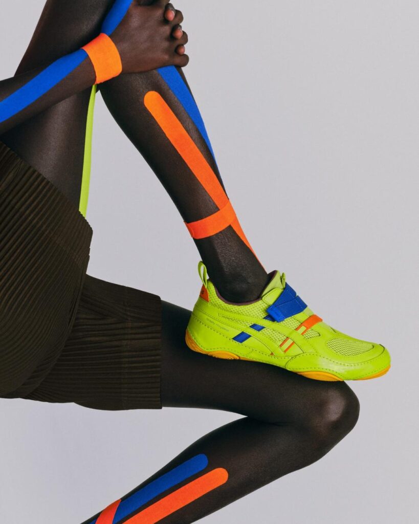 ISSEY MIYAKE FOOT introduces HYPER TAPING™ with ASICS | Visual Atelier 8