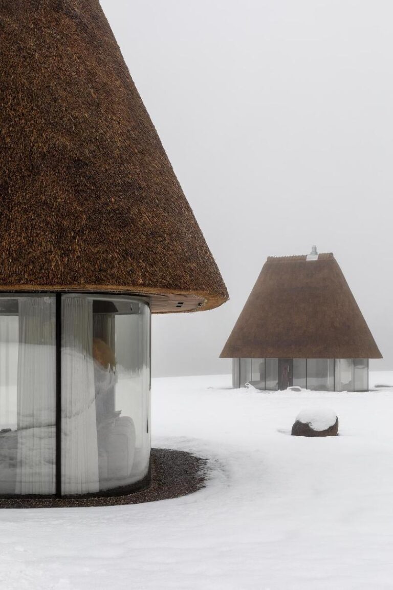 Guesthouses by YOD Group reinterpret the Ukrainian hata-mazanka ...